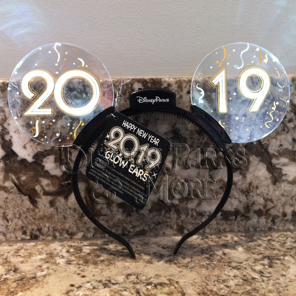 Disney | Accessories | Disney Parks 29 Animated Light Up Ears Headband ...